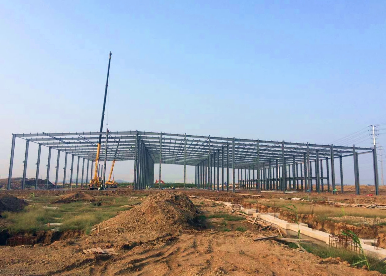 Large Span PEB Steel Buildings / Pre Engineered Building Systems ...